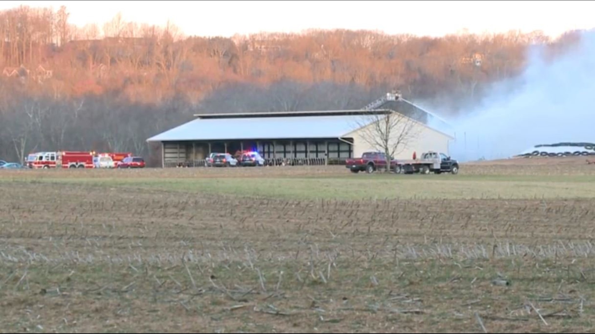 Fire crews battle fully involved barn fire in North Branford | fox61.com