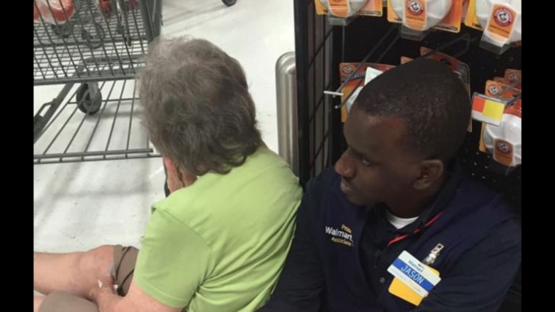 Walmart employee’s act of kindness toward ill elderly customer goes ...