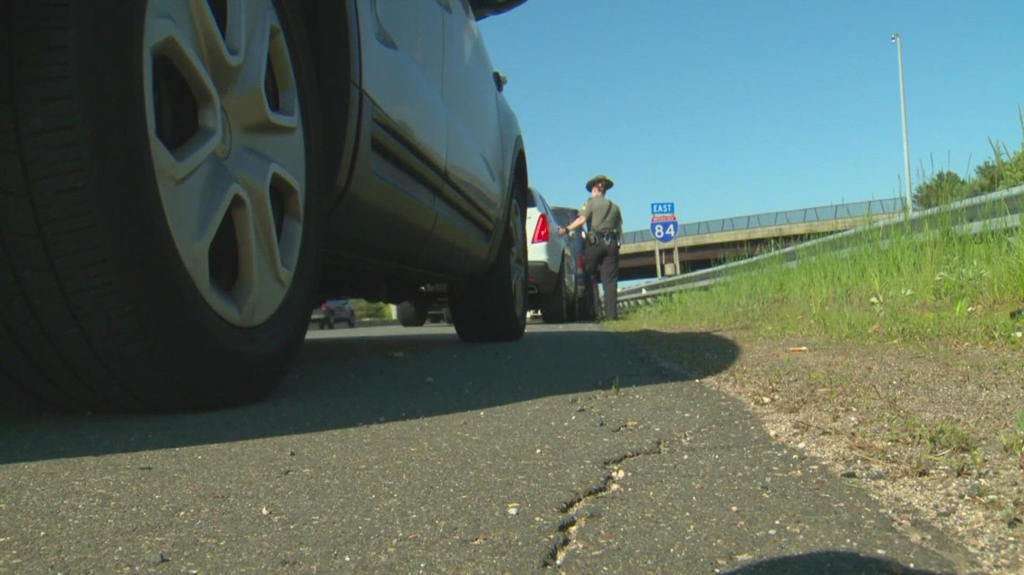 Connecticut state police urge drivers to follow Move Over Law | fox61.com