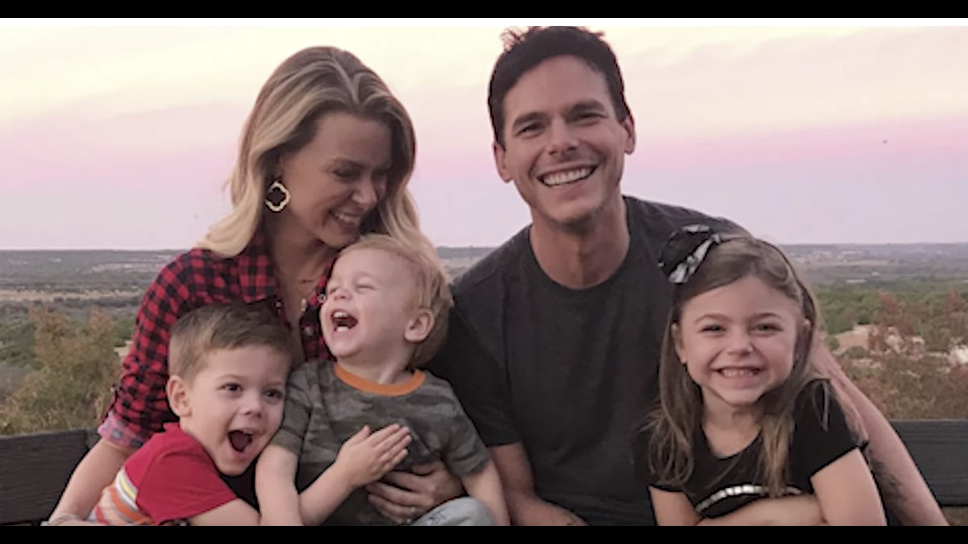 ‘Soak up this moment.’ Granger Smith’s family posts touching video ...