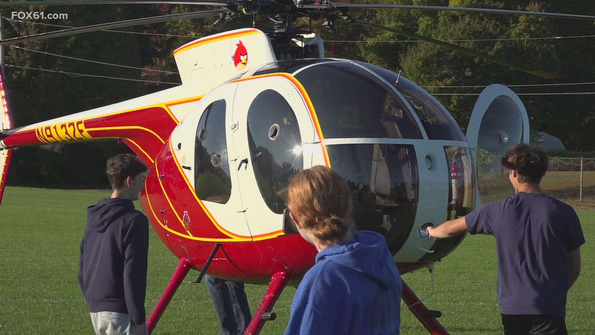 Helicopter lands at Glastonbury High: Students learn aviation | fox61.com
