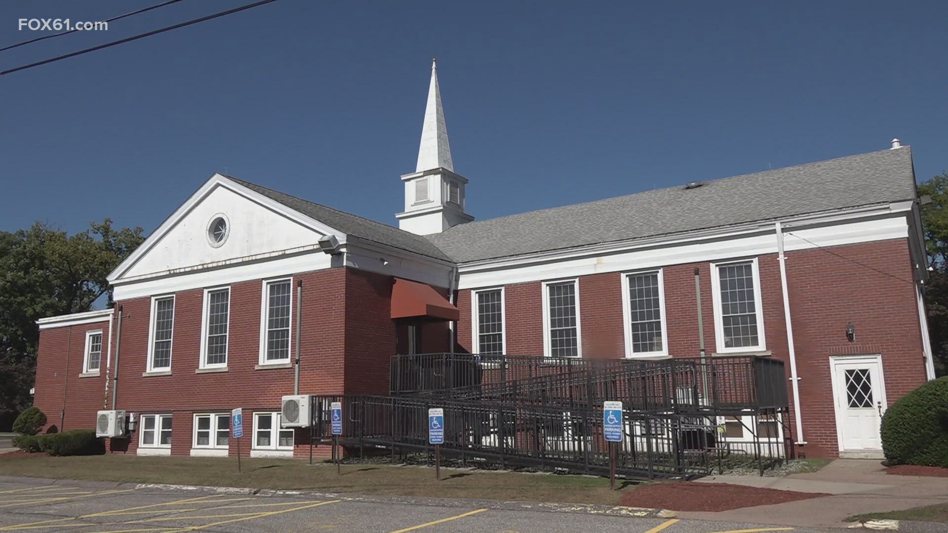 East Hartford, CT hosts emotional farewell to church after 125 years ...