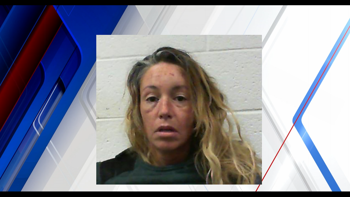 Woman arrested for beheading boyfriend asks cops to ‘let me get my ...