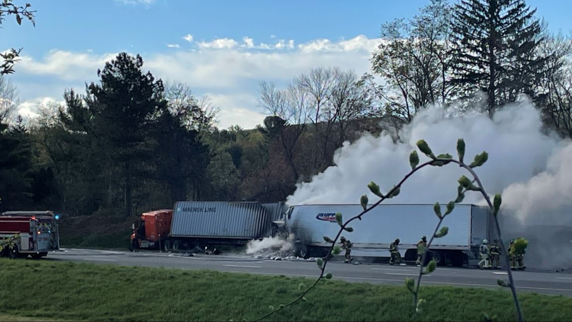 I-84 East in Vernon reopens after tractor trailer crash | fox61.com