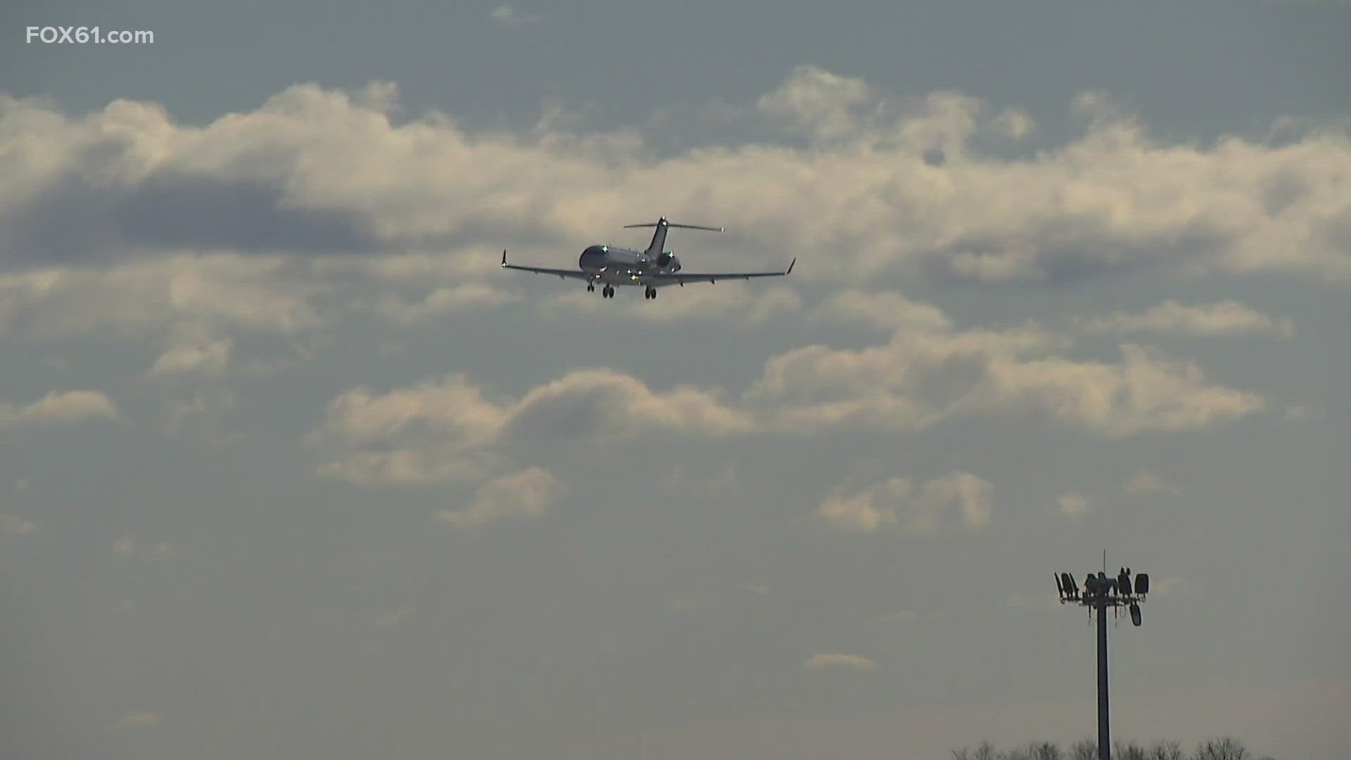 Trouble in the skies | Travelers at Connecticut airport address ...