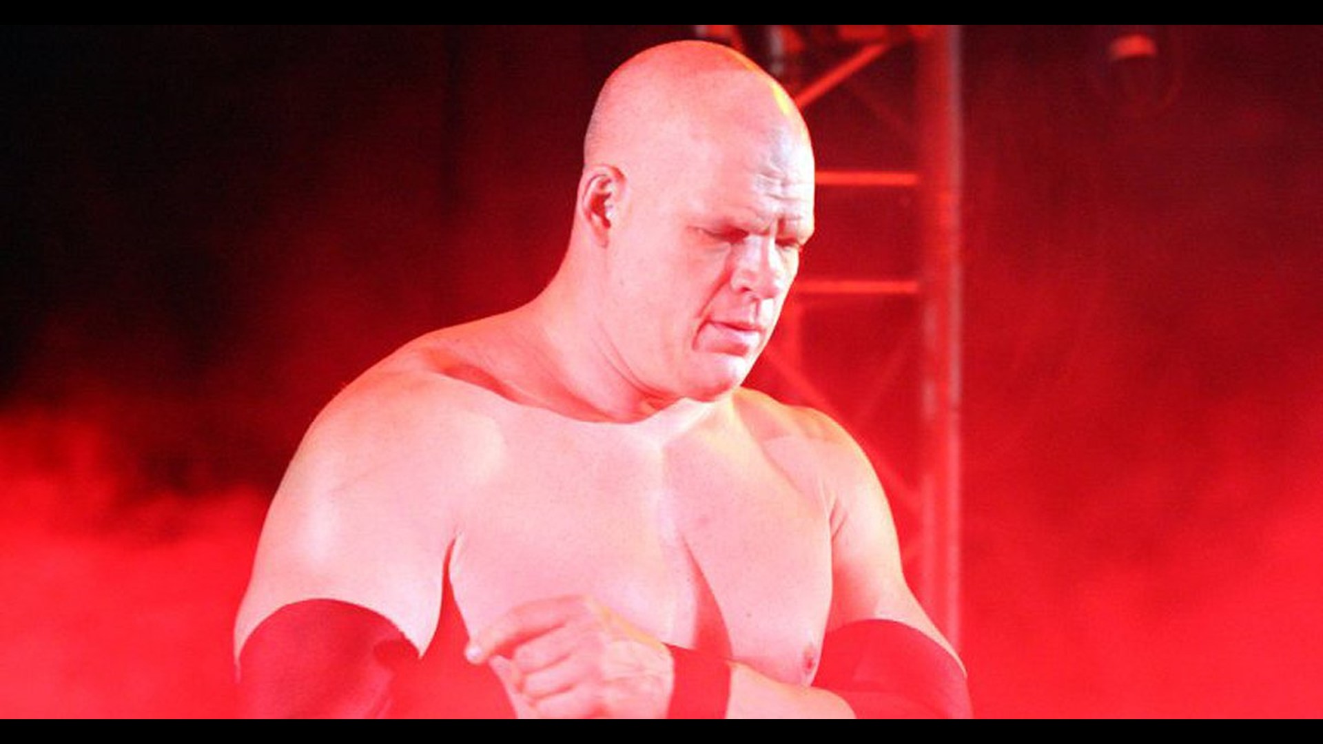 WWE wrestler Kane wins election for mayor | fox61.com