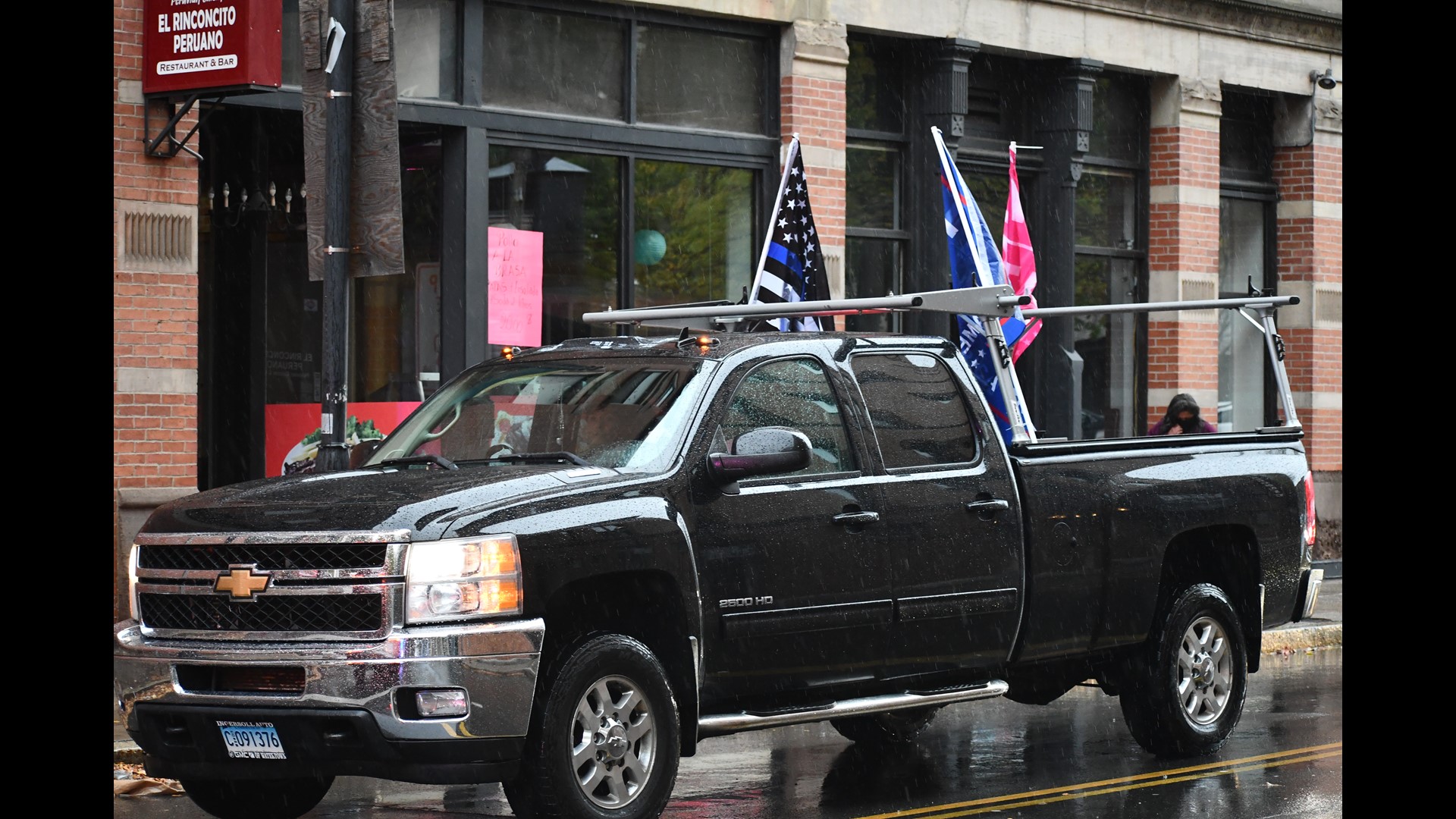 Photos: Trump car parade drives through downtown Hartford | fox61.com