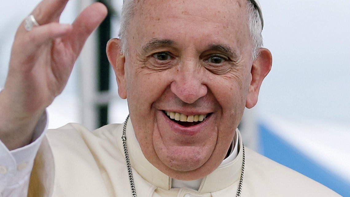 Pope receives Valentine during trip to Mexico | fox61.com
