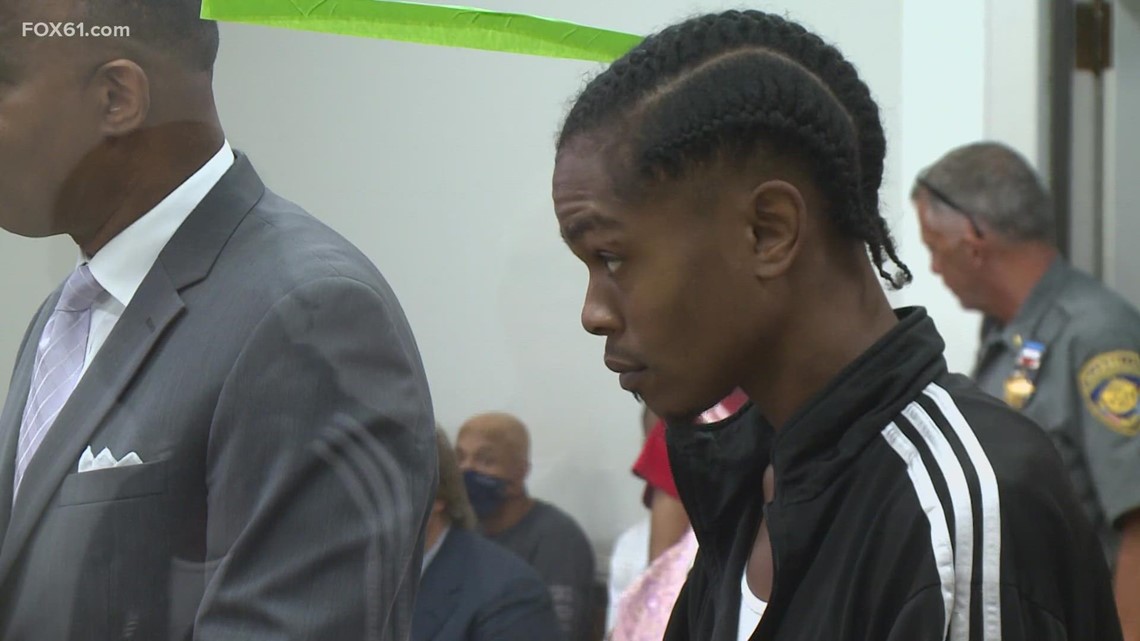 Conn. man charged with shooting mall store guard to face judge | fox61.com