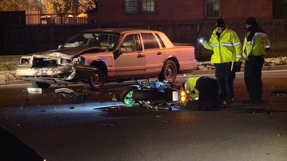 One dead in Hamden after motorcycle, car collide | fox61.com