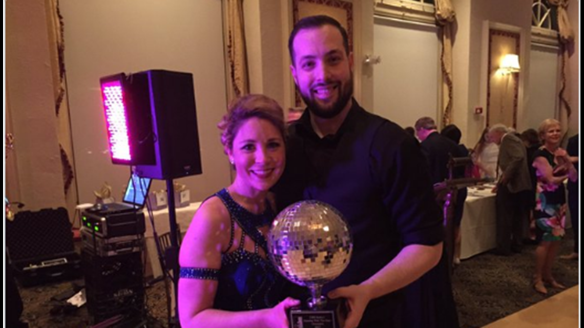 FOX61’s Amanda Raus ties for 1st at ‘Dancing in the Dark’ fundraiser ...