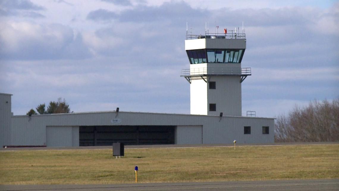 Plane makes belly-landing at Waterbury-Oxford Airport | fox61.com