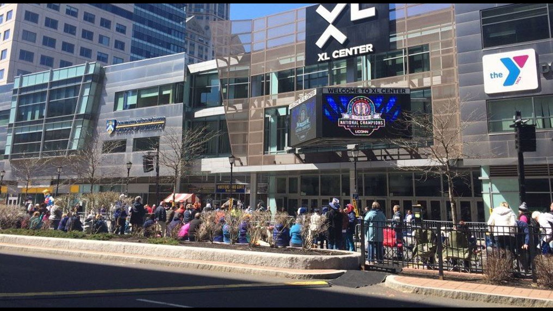 Officials open bidding for Hartford’s XL Center | fox61.com