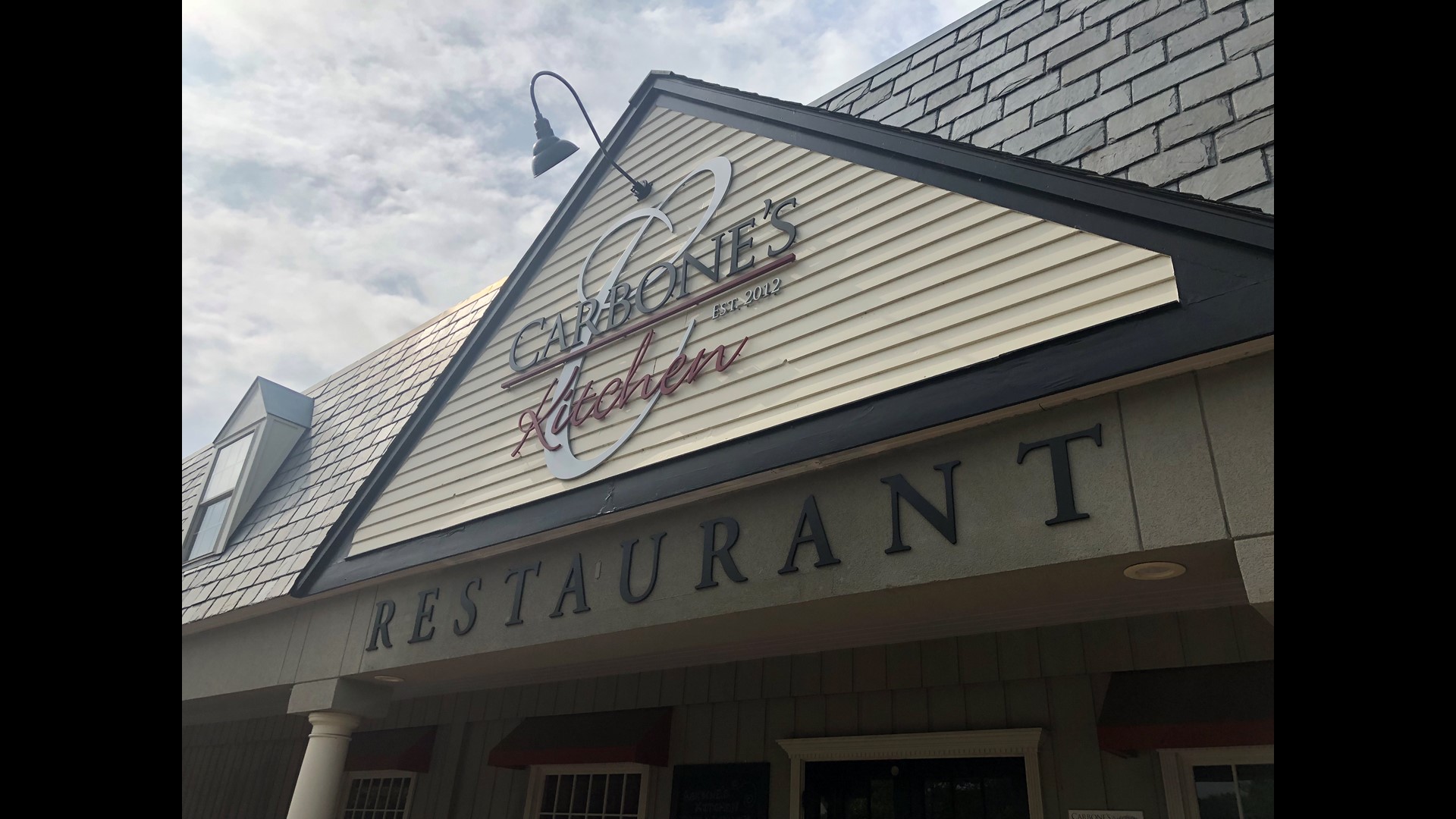 Foodie Friday: Carbone’s Kitchen in Bloomfield | fox61.com
