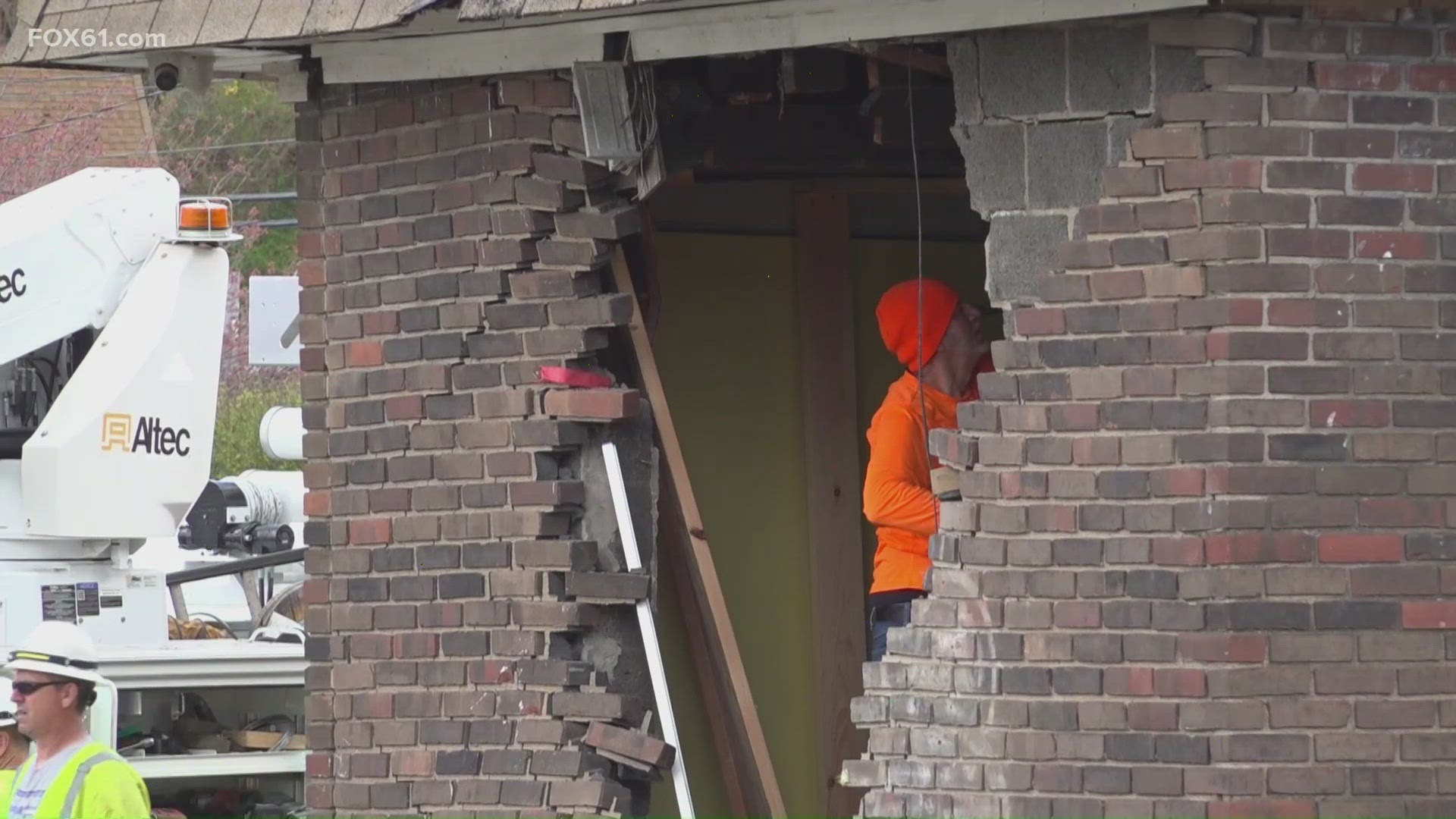 Car crashes through East Haven restaurant after police say driver fell ...