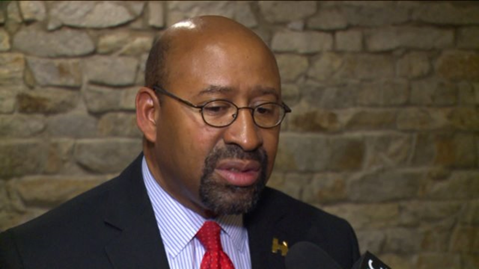 Former Philly mayor stumps for Clinton in New Haven | fox61.com