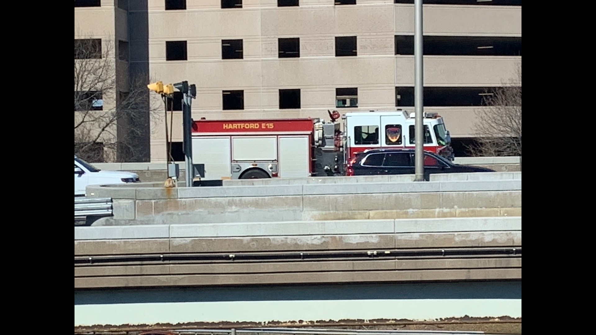 I-84 East reopened in Hartford after car crash | fox61.com