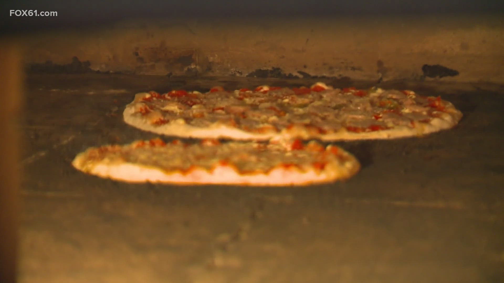 Connecticut places billboards in New York City to claim pizza supremacy ...