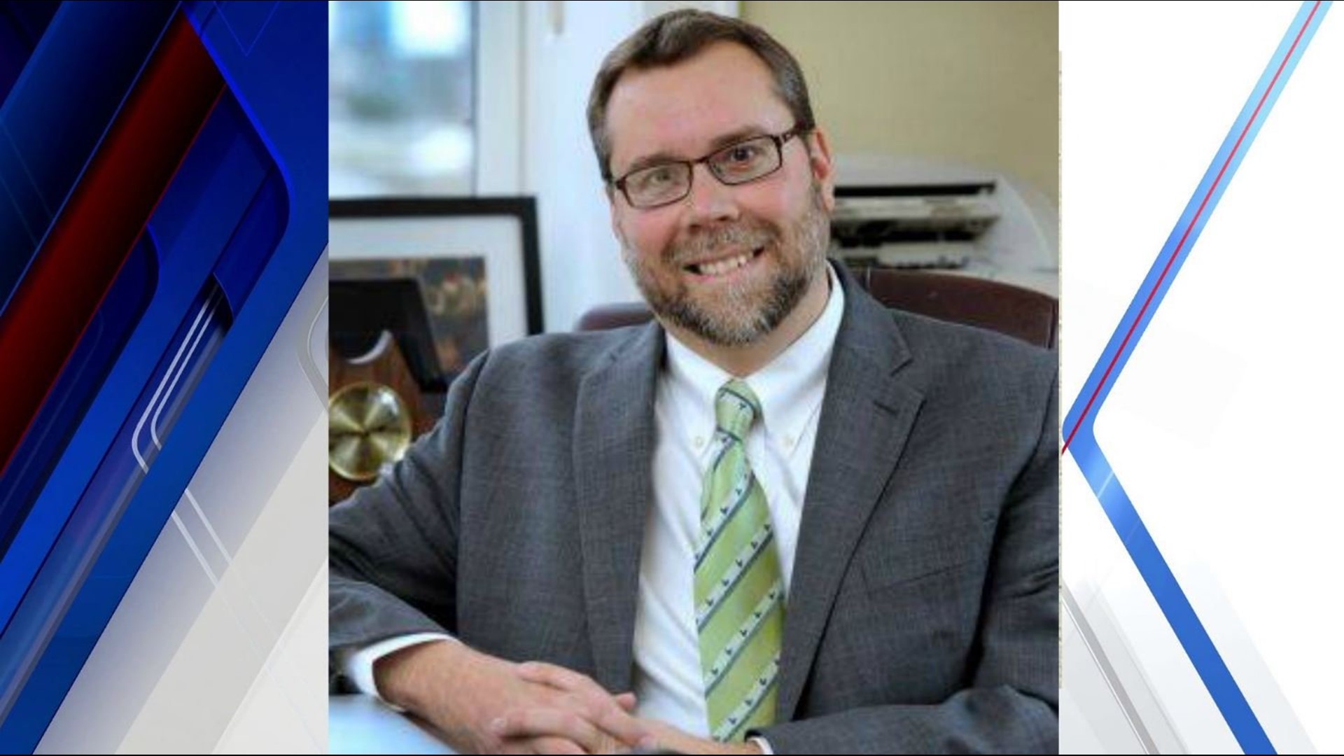 New Milford mayor says campaign sign stolen from front lawn | fox61.com