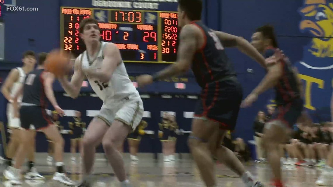 Trinity men's basketball beats Utica, advances to NCAA tournament ...