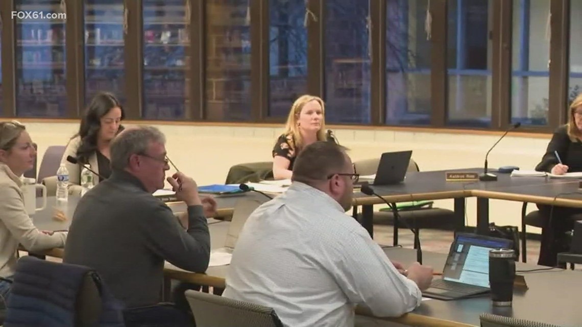 Cromwell school officials address bullying, racism allegations | fox61.com