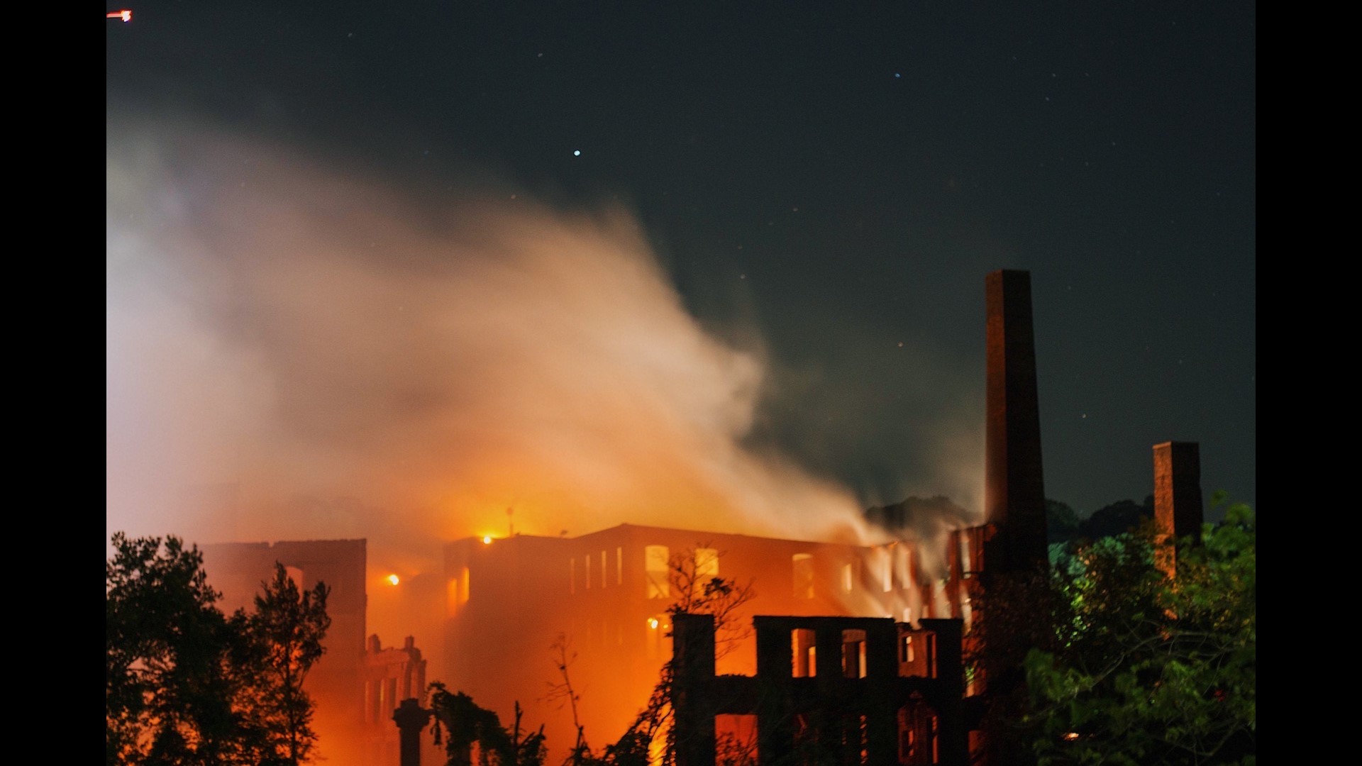 Fire in vacant Shelton factory building still posing challenges | fox61.com
