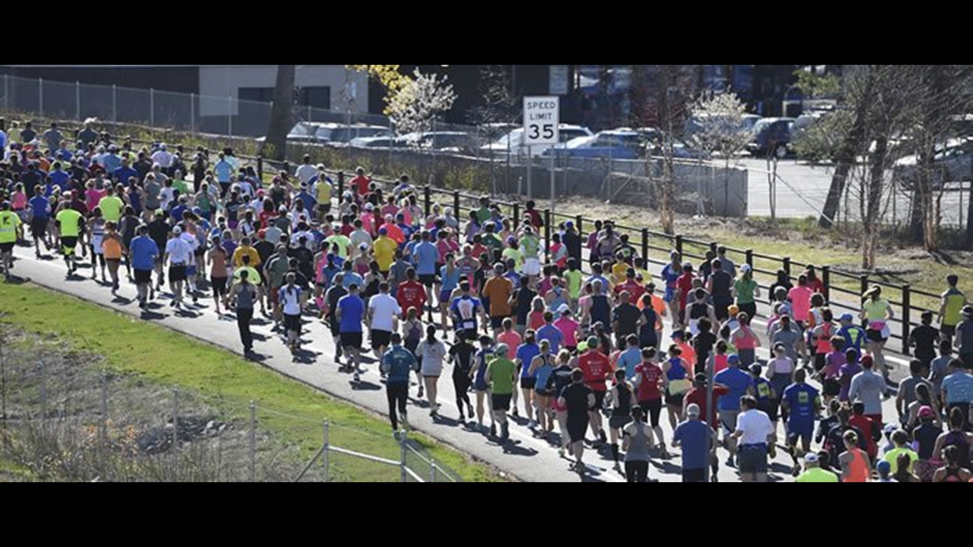 CTfastrak race draws runners to new roadway | fox61.com