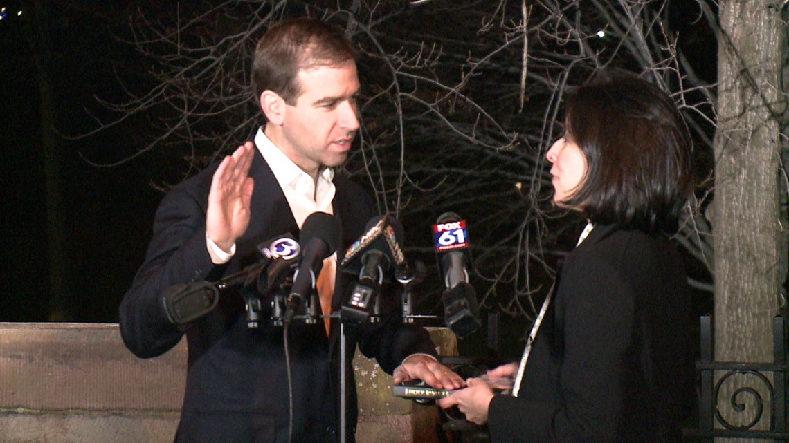 Luke Bronin spends first day in office as 67th mayor of Hartford ...