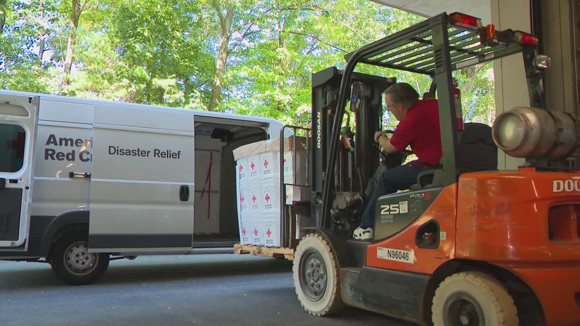 Connecticut volunteers on front lines helping Hurricane Idalia relief ...
