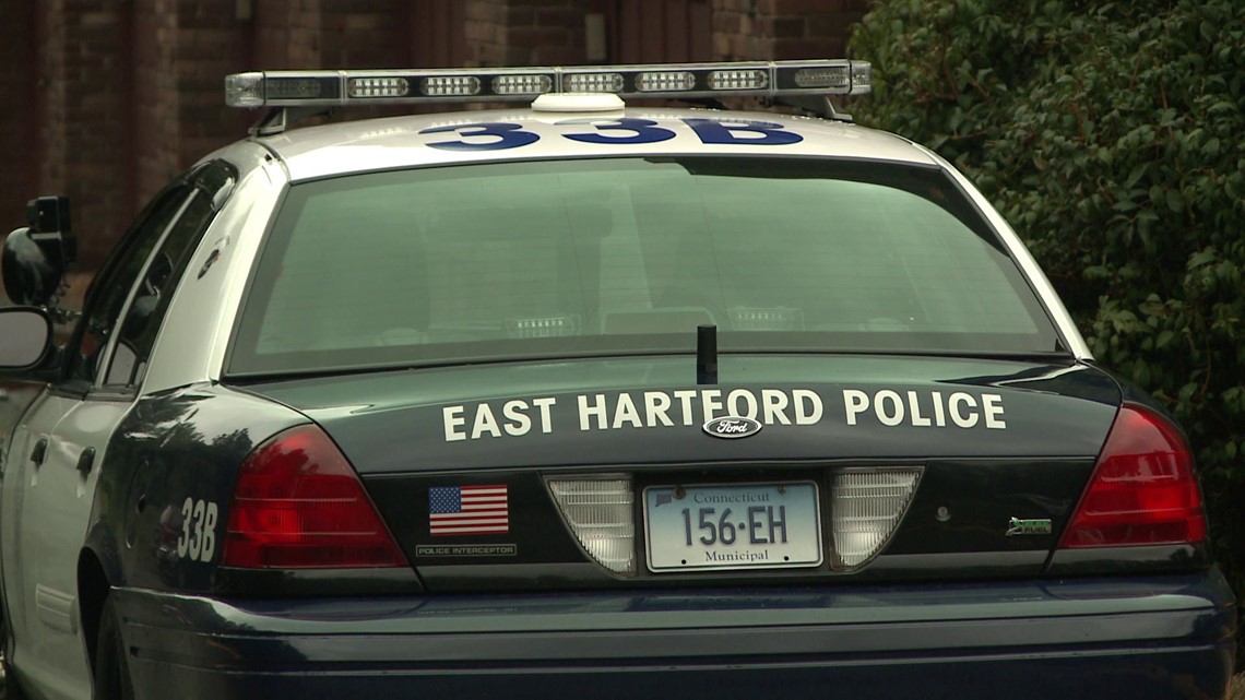 State police are seeking witnesses in fatal East Hartford crash | fox61.com