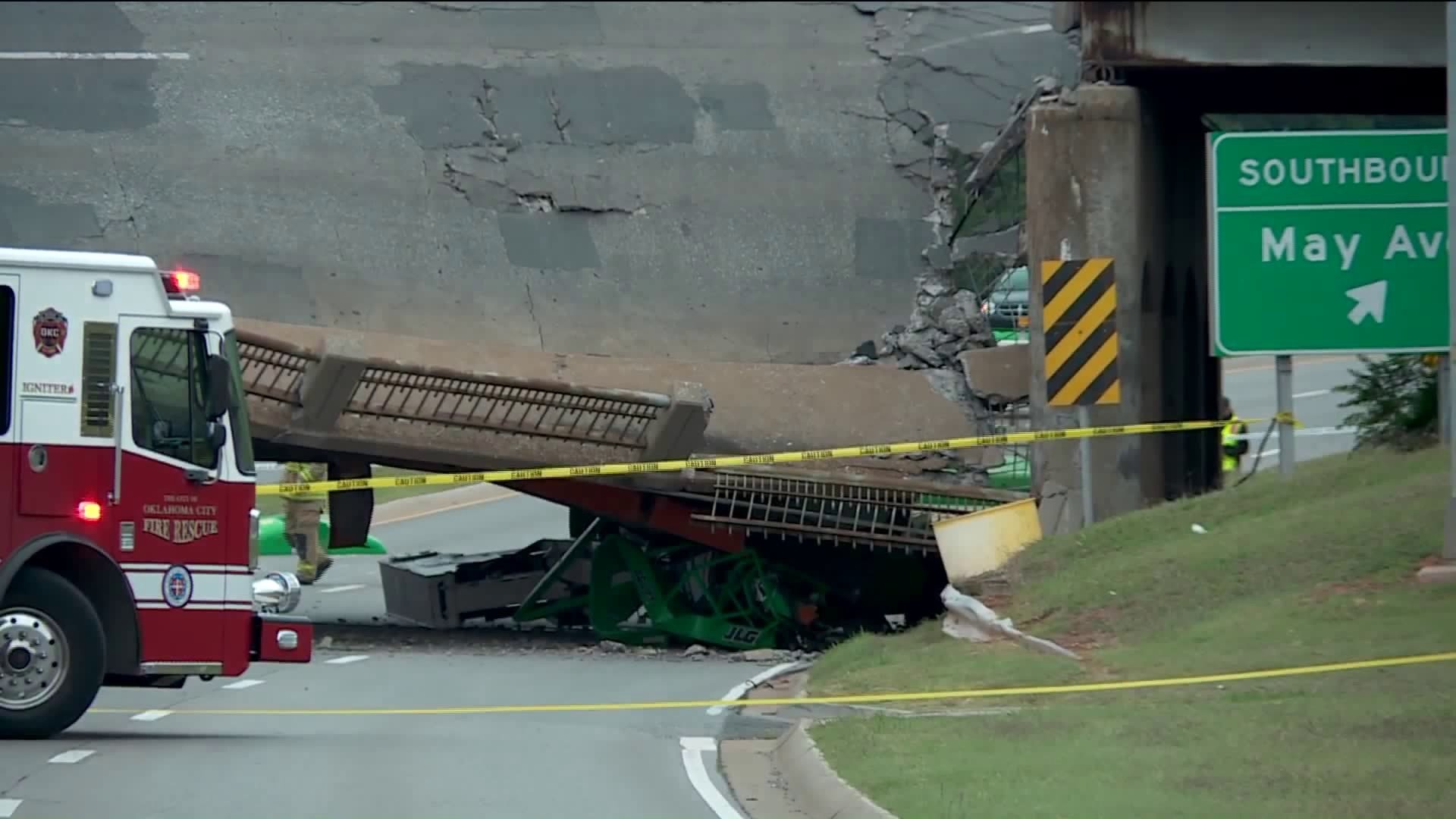 Part of Oklahoma City bridge collapses | fox61.com