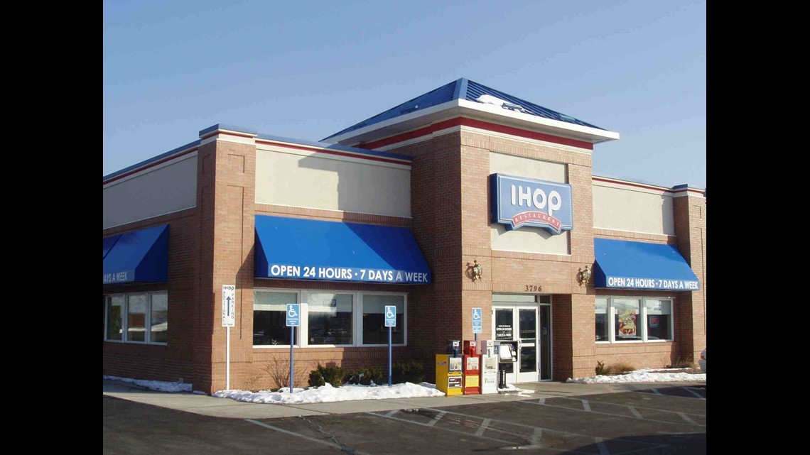 IHOP server tells black teenagers to pay up before they eat | fox61.com