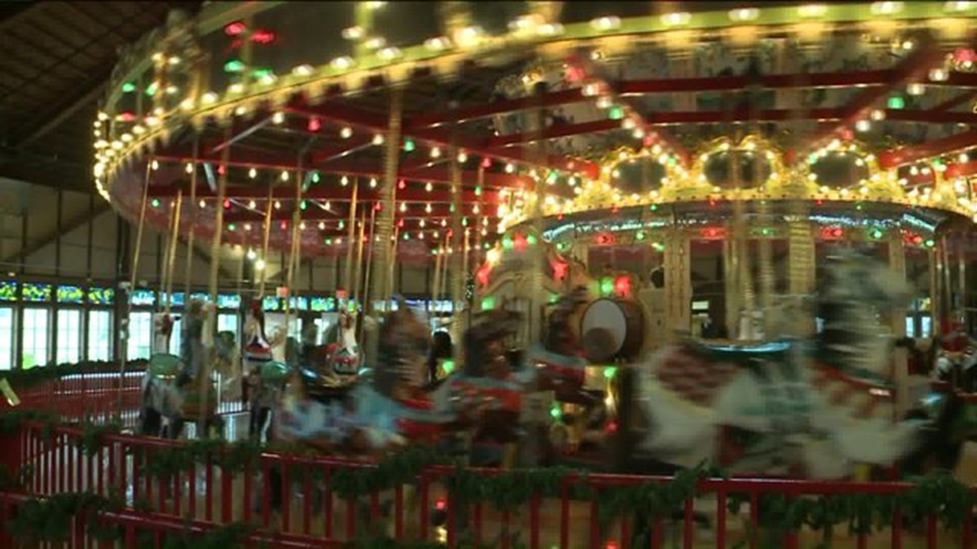 Bushnell Park’s vintage carousel reopens for year-round rides | fox61.com