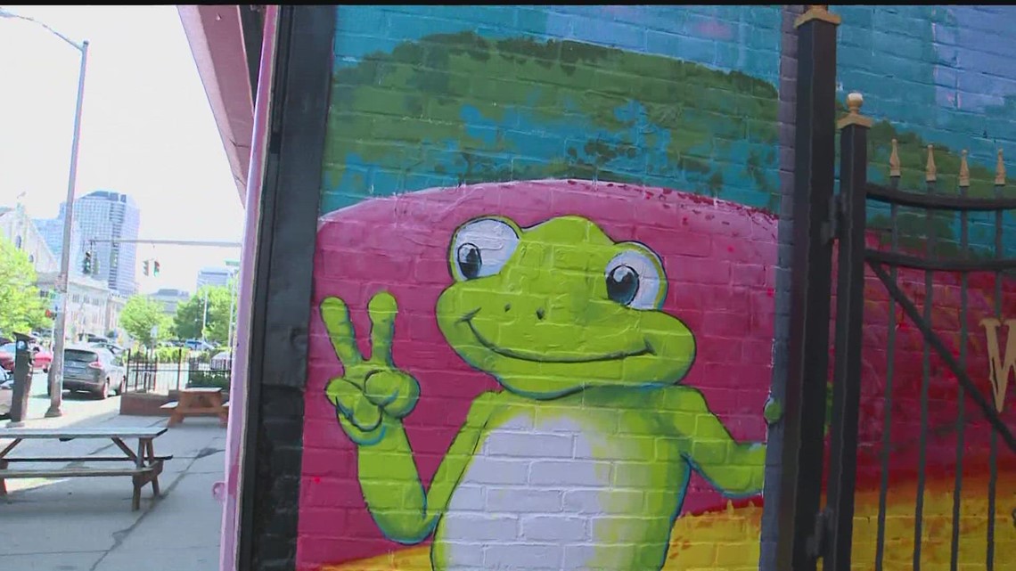 Rise Up For Art: Engaging the Frog Hollow neighborhood | fox61.com
