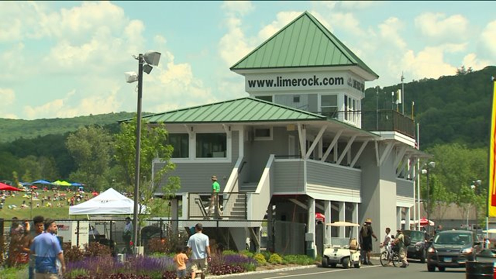 Hundreds of volunteers prepare for NASCAR fans at Lime Rock Park ...