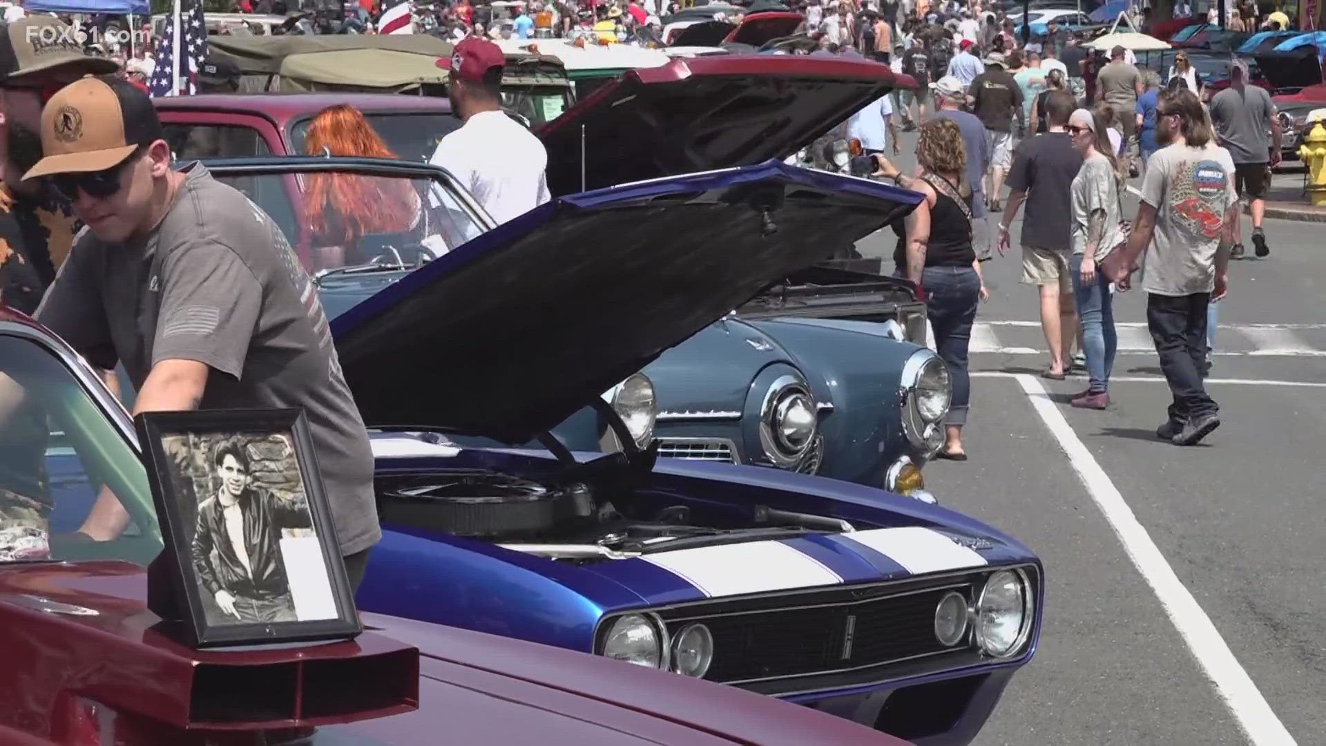 Giant car show in Manchester, CT draws hundreds of cars, thousands of ...