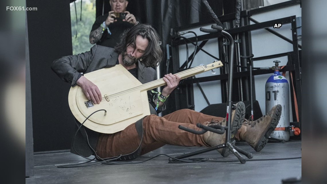 Keanu Reeves' band Dogstar to make tour stop at Conn. casino | fox61.com