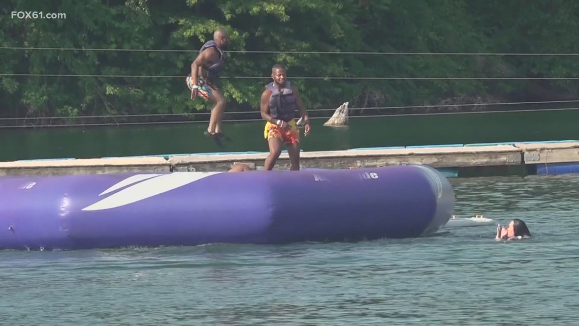 Extreme heat in Connecticut brings families to Brownstone Park | fox61.com