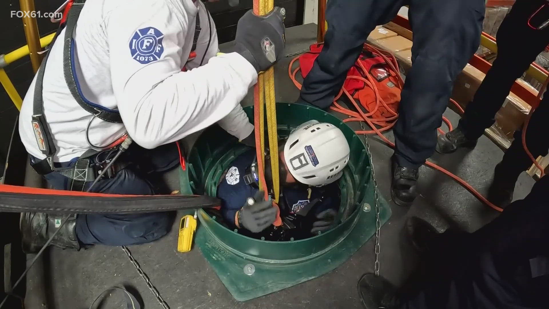 Firefighter confined rescue training in Connecticut | fox61.com