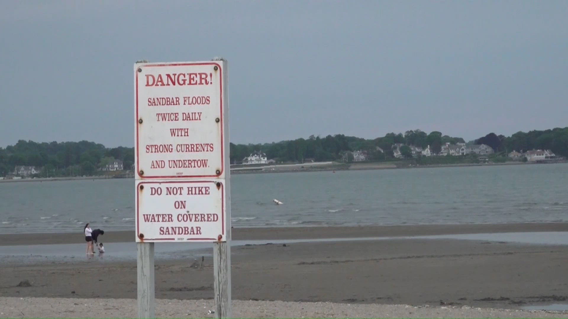 Bystanders help save 5 at Milford Sandbar trapped by incoming high tide ...