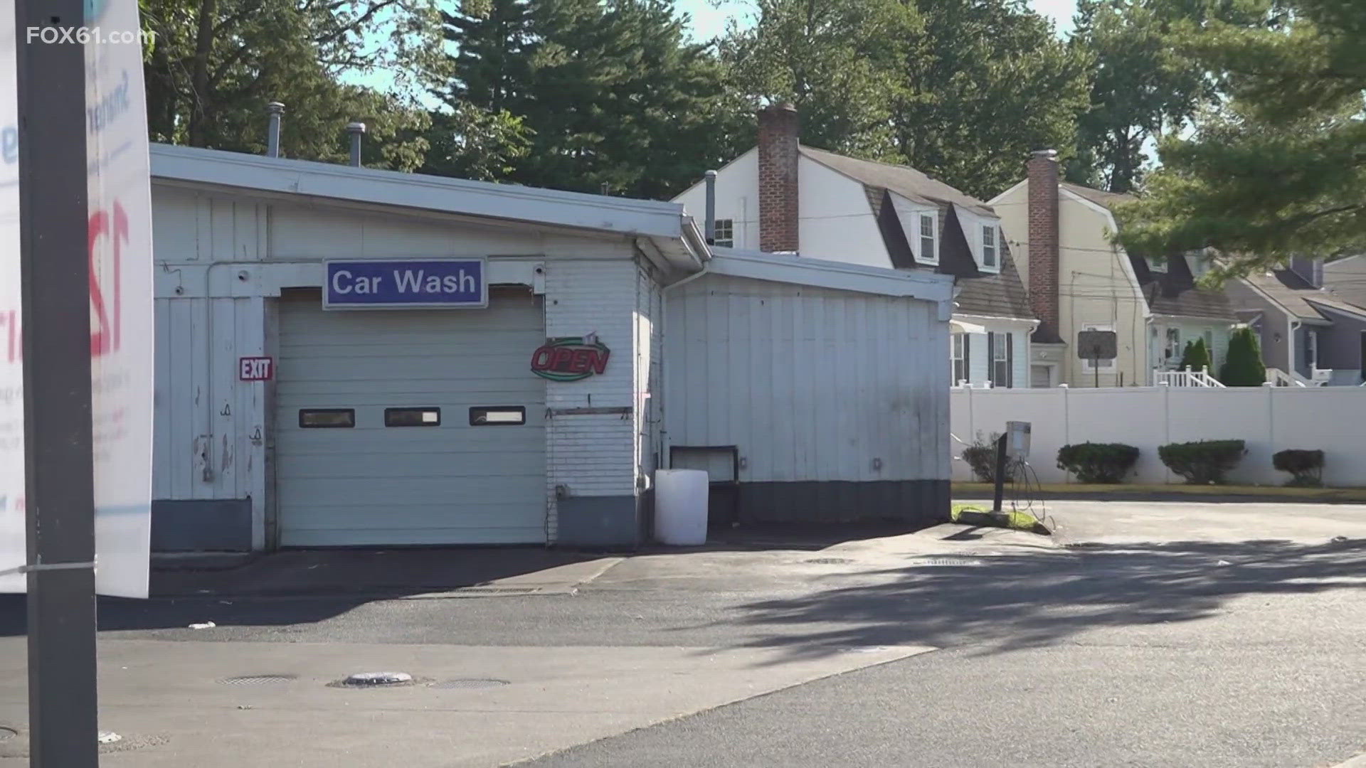 ICE arrests 7 employees at Connecticut car wash, officials say | fox61.com