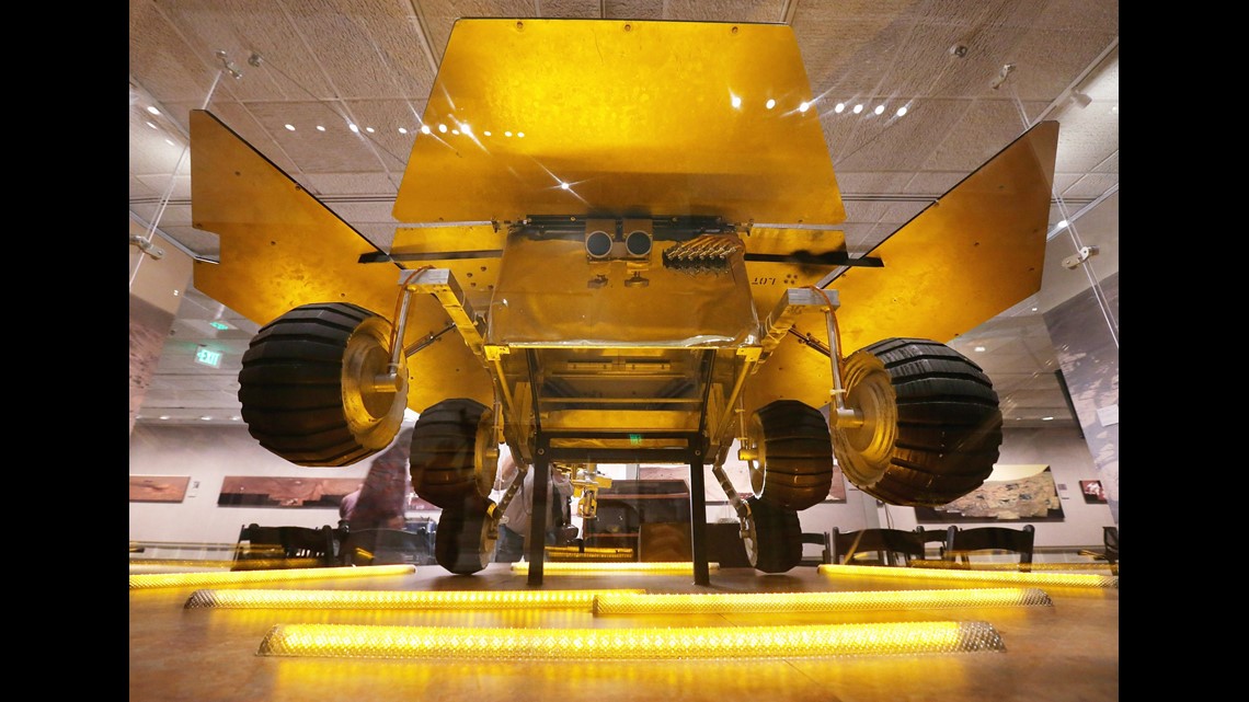 Dan Explains: Widely successful Mars rover Opportunity has officially ...