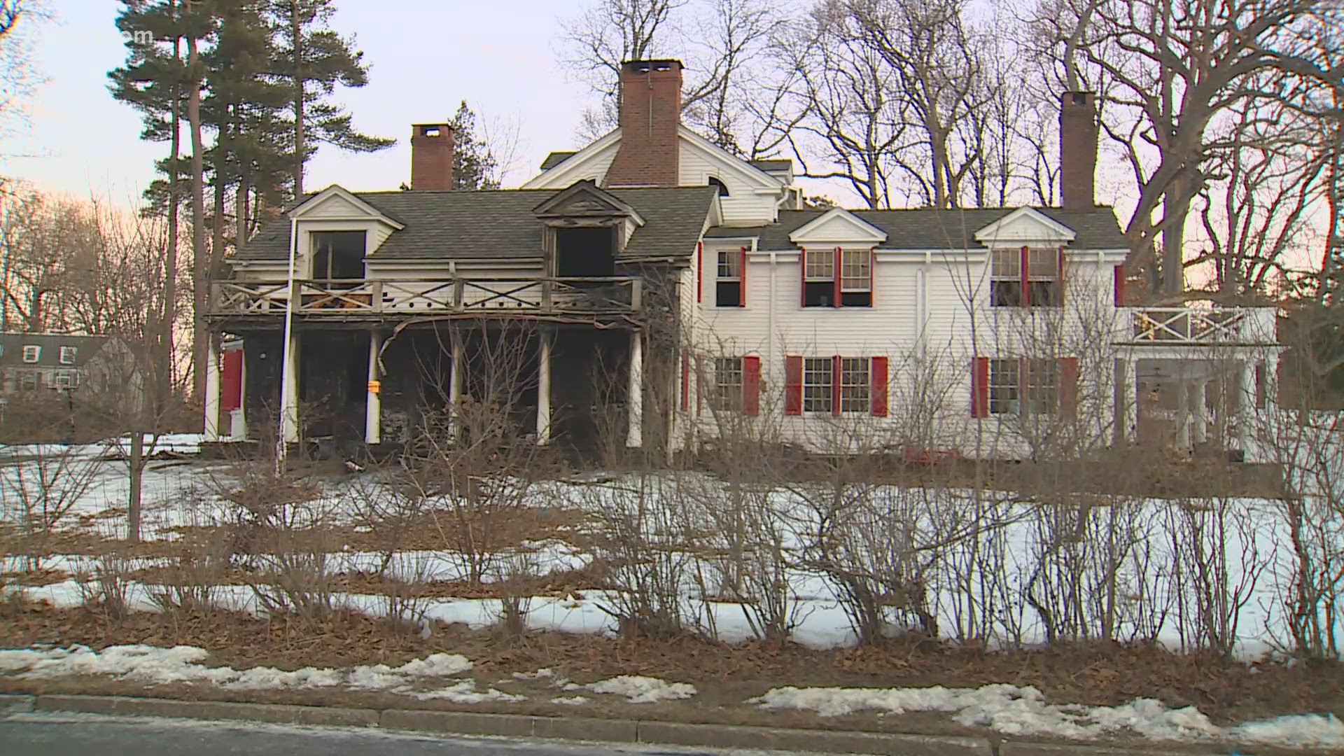 Fire at historic Manchester, Conn. mansion under investigation | fox61.com