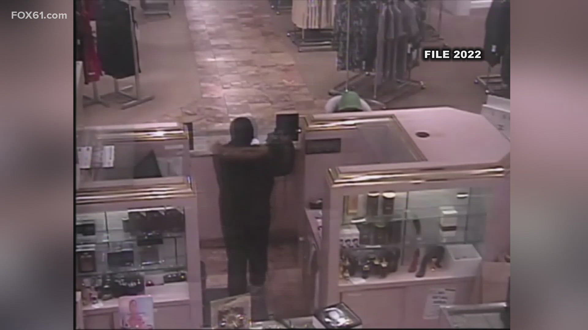 CT leaders, law enforcement look to target rise in organized retail ...