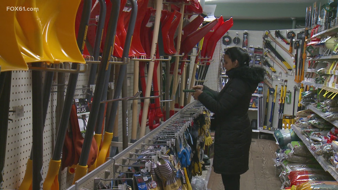 Connecticut is getting ready for the season's first snowstorm | fox61.com