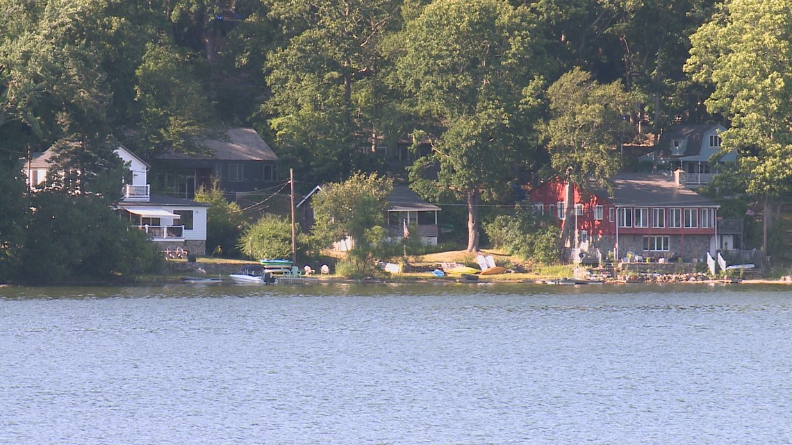 Conn. lake closes | fox61.com