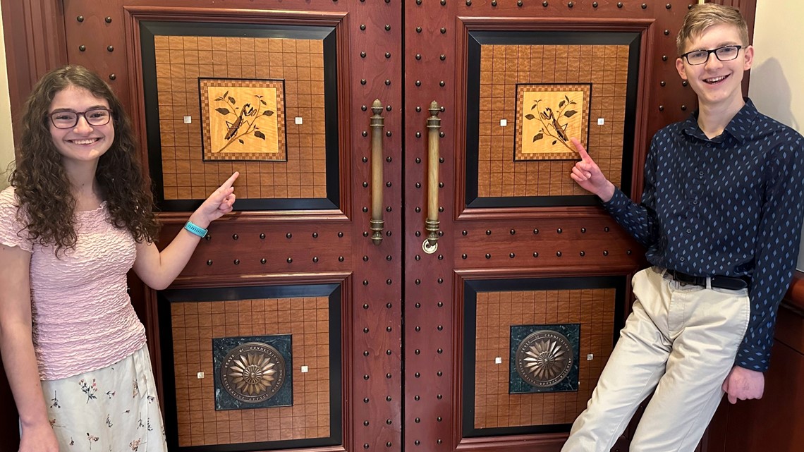 Students lobby ousting praying mantis of being CT's state insect ...