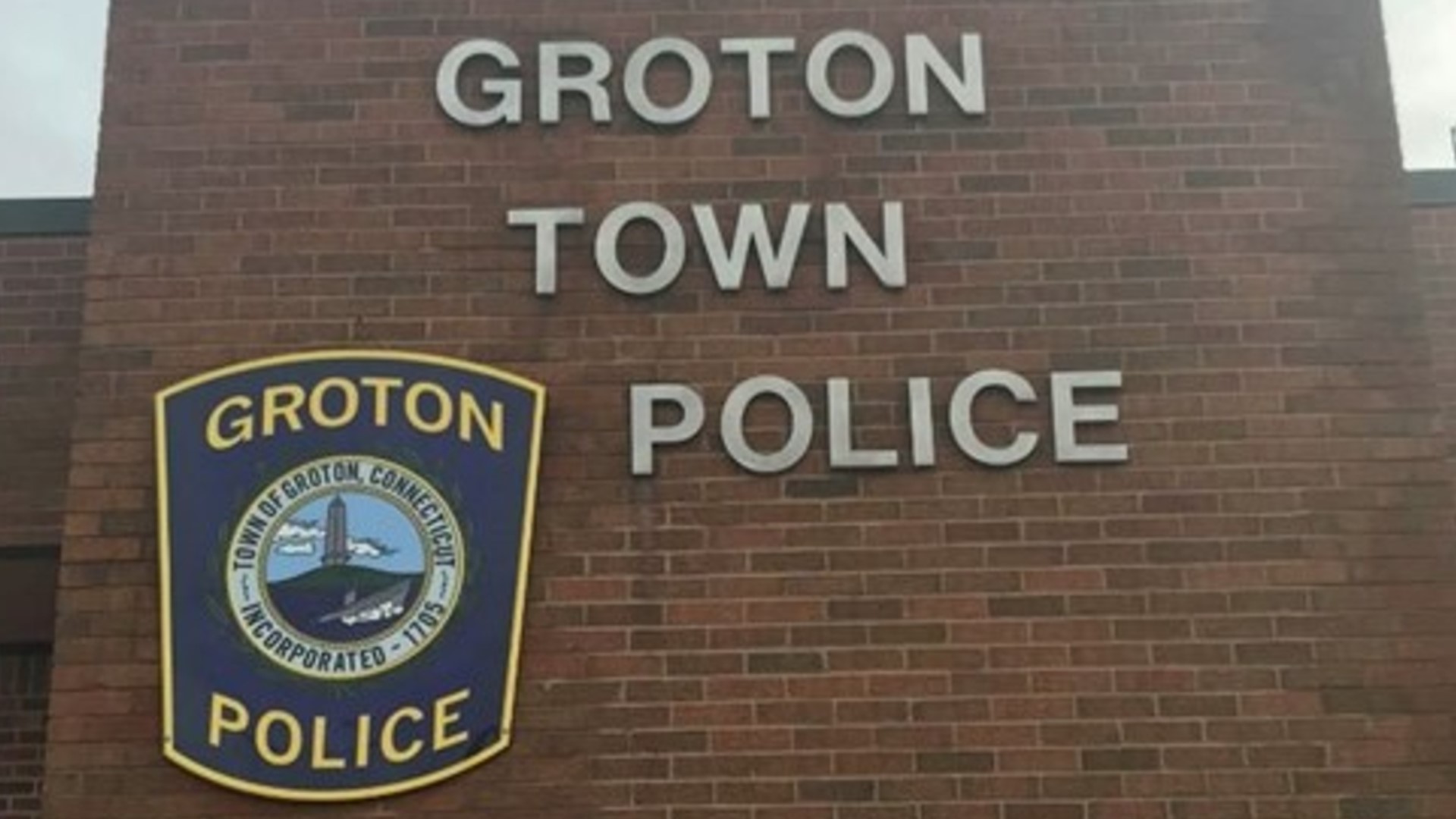 Conn. woman charged with assaulting older lady at bus stop | fox61.com