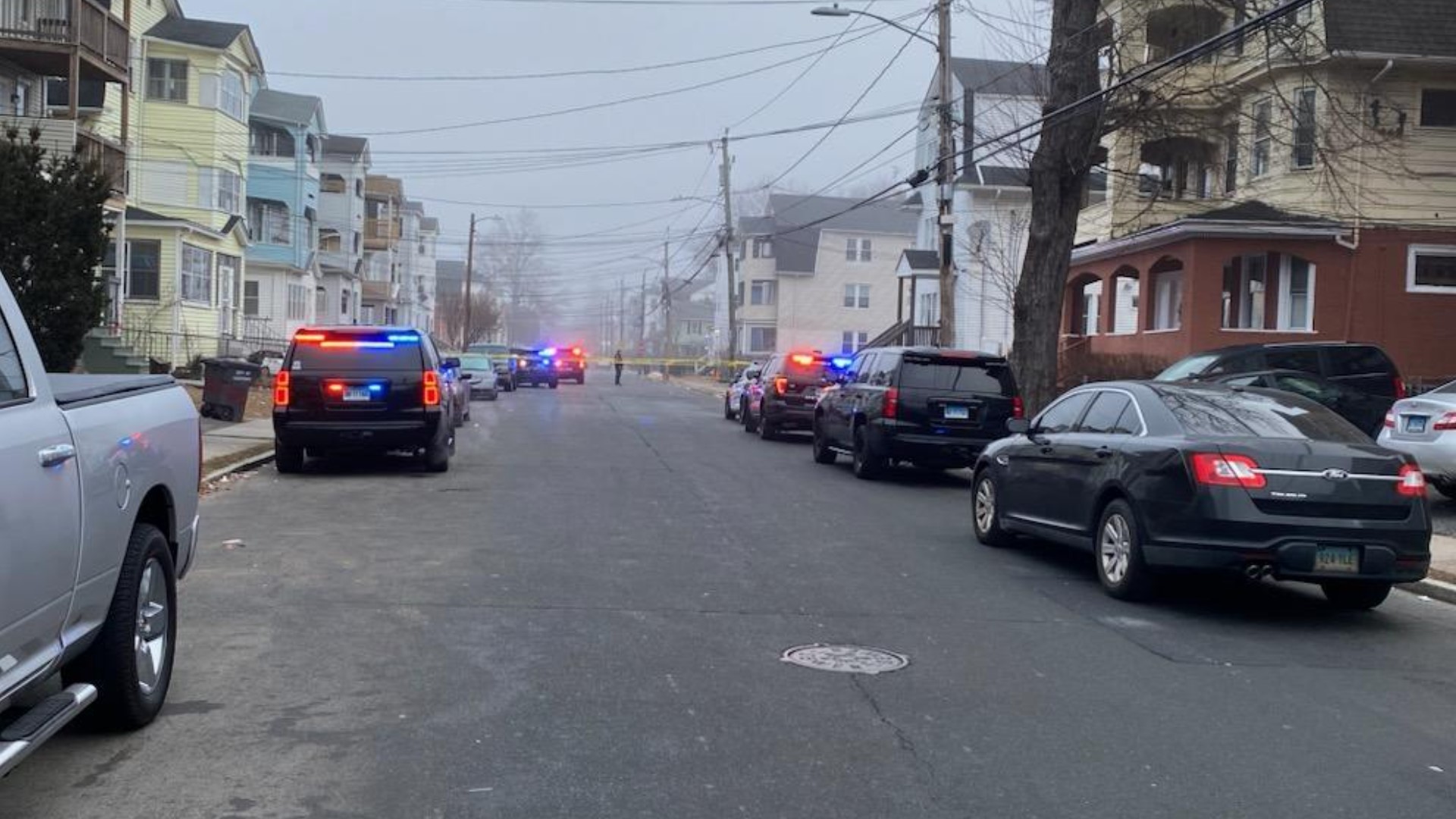 2 dead, 1 injured after Hartford shooting, police investigating | fox61.com