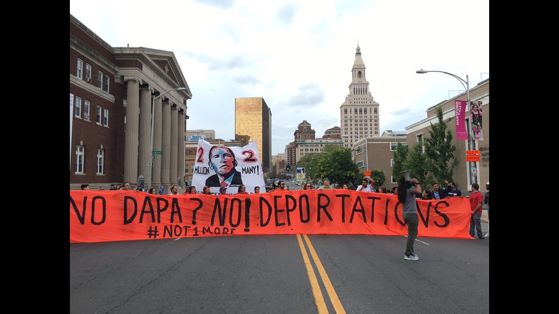 Hundreds protest in front of Hartford Immigration & Customs Enforcement ...